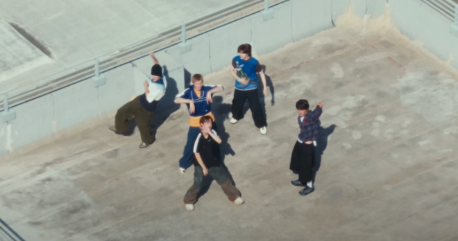 Martin CORTIS Height Reveal Shocks Fans — He’s a Giant!